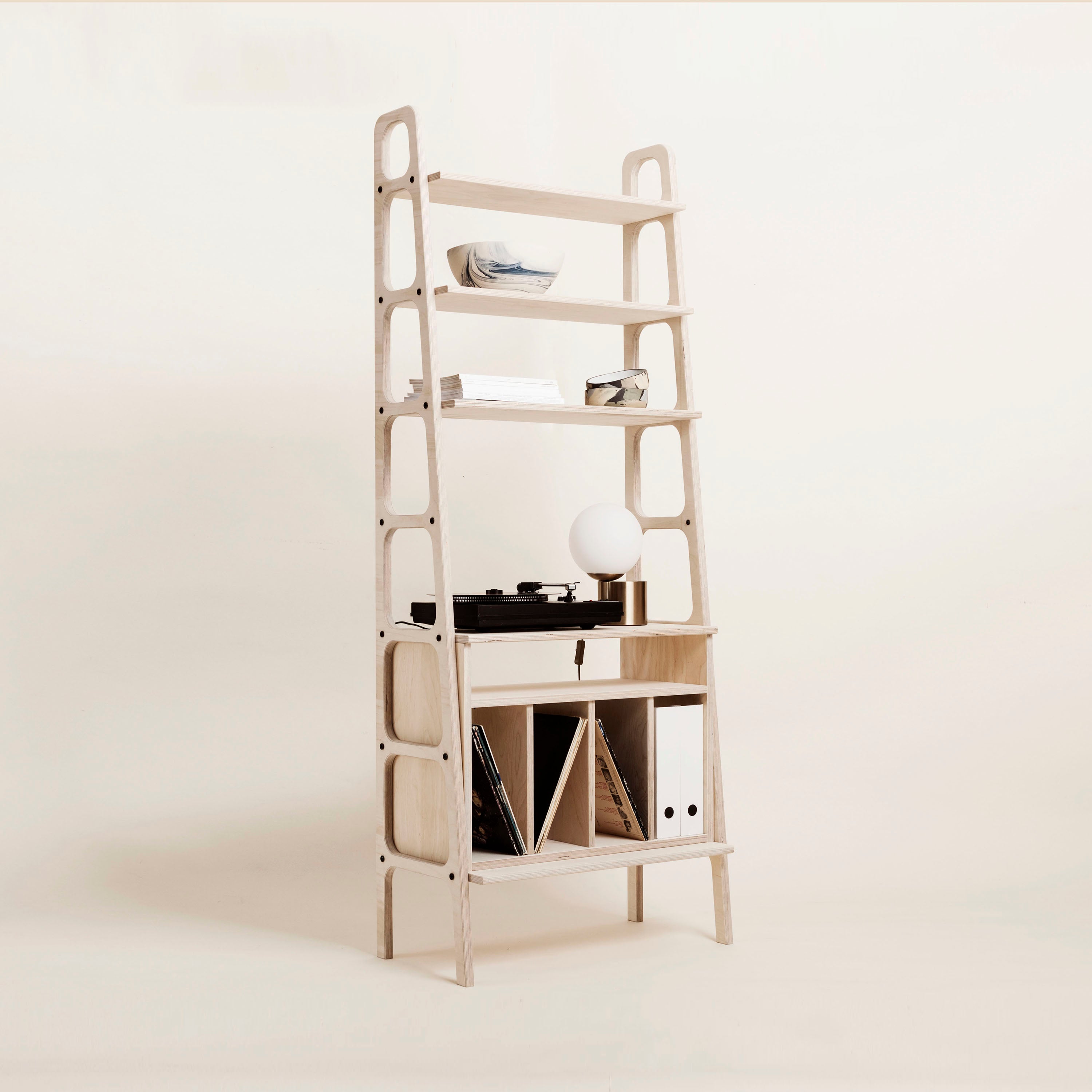 Mid century bookcase for vinyl storage – Maxi | Made to order