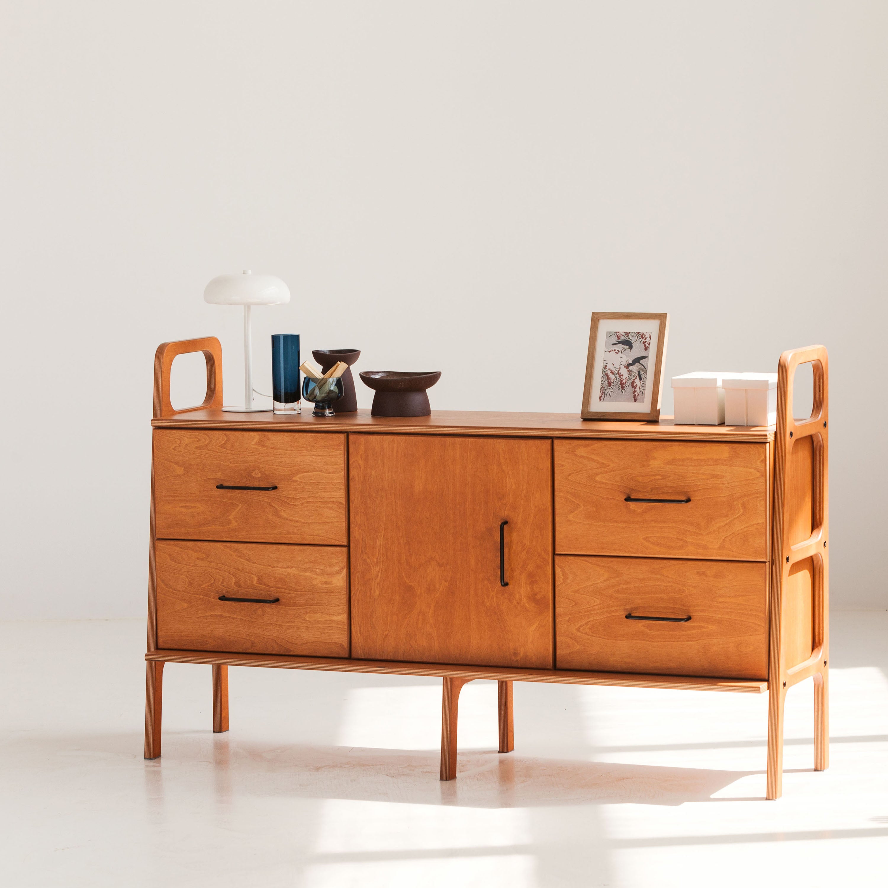 Sideboard 460 - Functional Elegance with Abundant Storage
