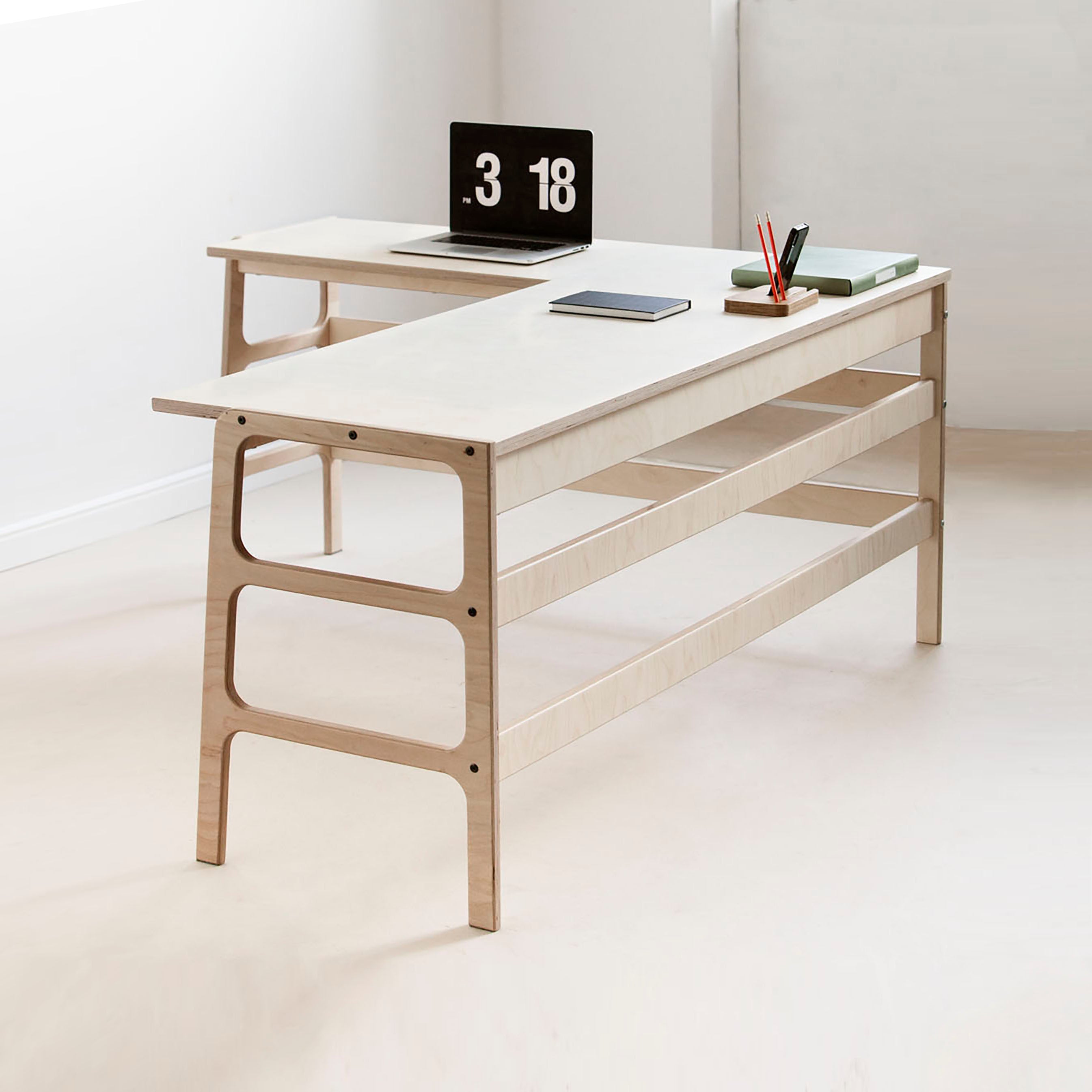 Discover the Ideal L-Shaped Desk for Your Workspace